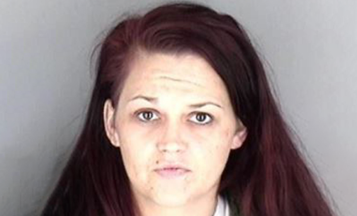 27-year-old woman arrested after allegedly stealing woman’s purse and ...